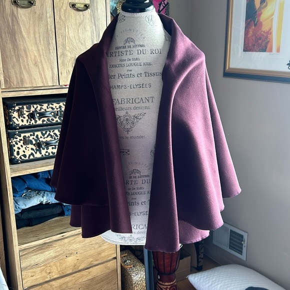 Willow & Clay | Jackets & Coats | Willow Clay Burgundy Caplet Jacket ...